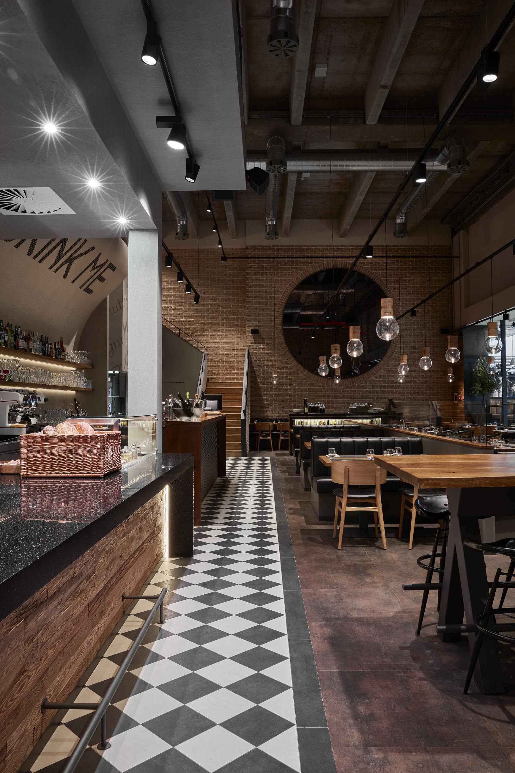 Úvod italská pizzerie a restaurace